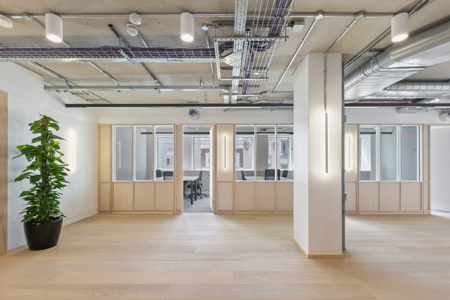 Private Offices – Coworking and Office Space – Huddle